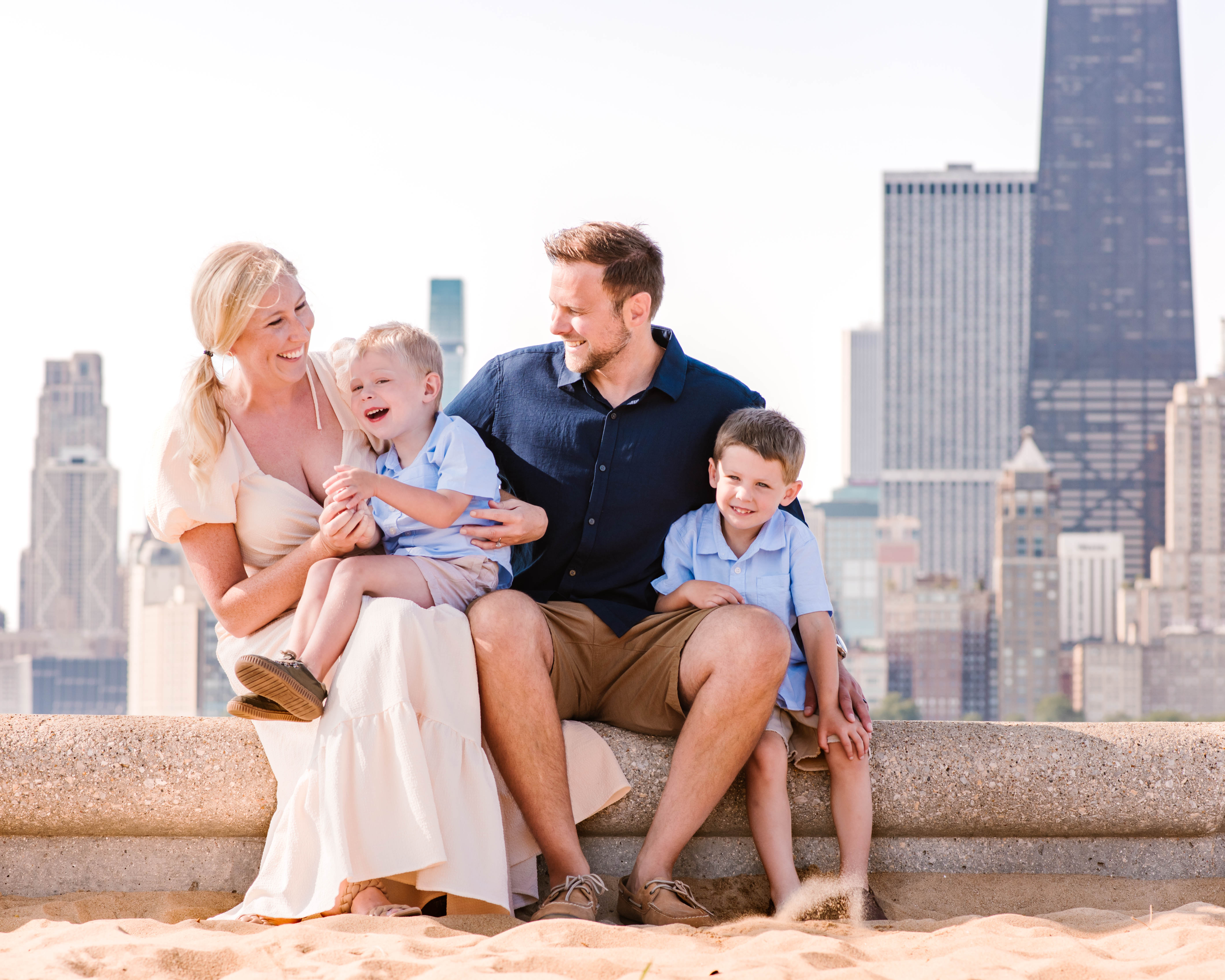 The Magic of Chicago's Festive Seasons in Family Photography - Studio ...