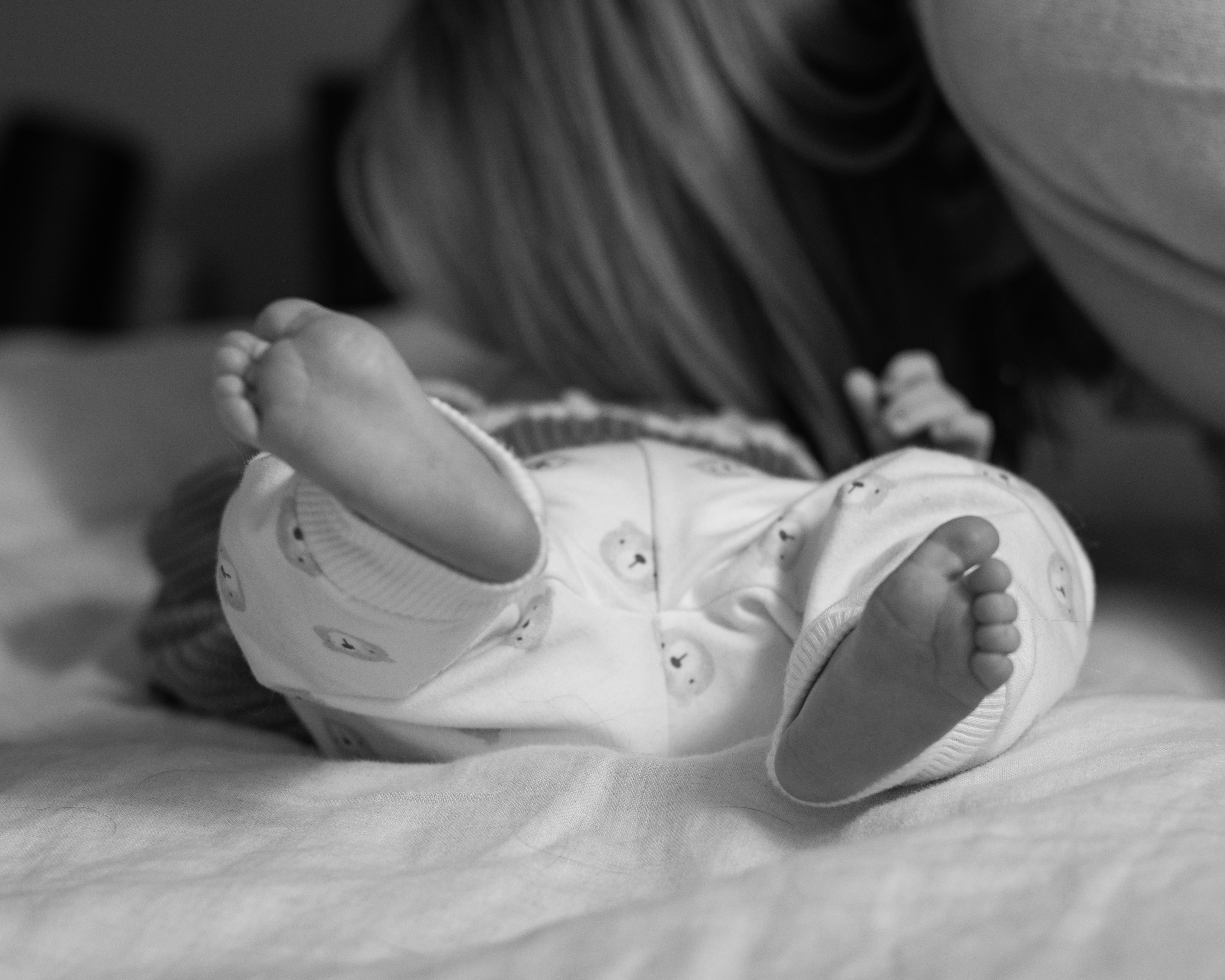 Beyond the 4-Week Mark: Capturing Moments in Late Newborn Photo ...