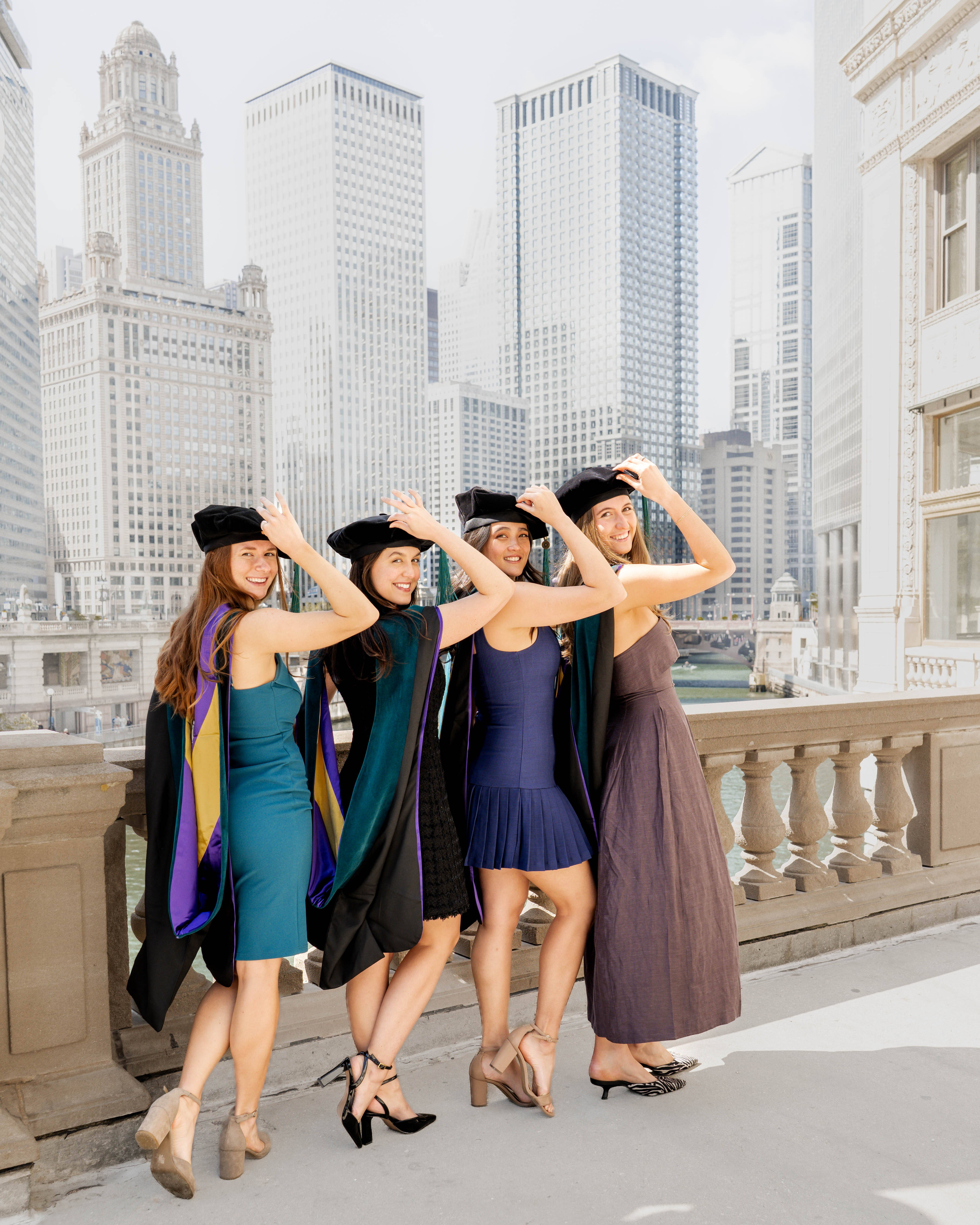 Graduation Photo Ideas For Best Friends Finishing School Together ...